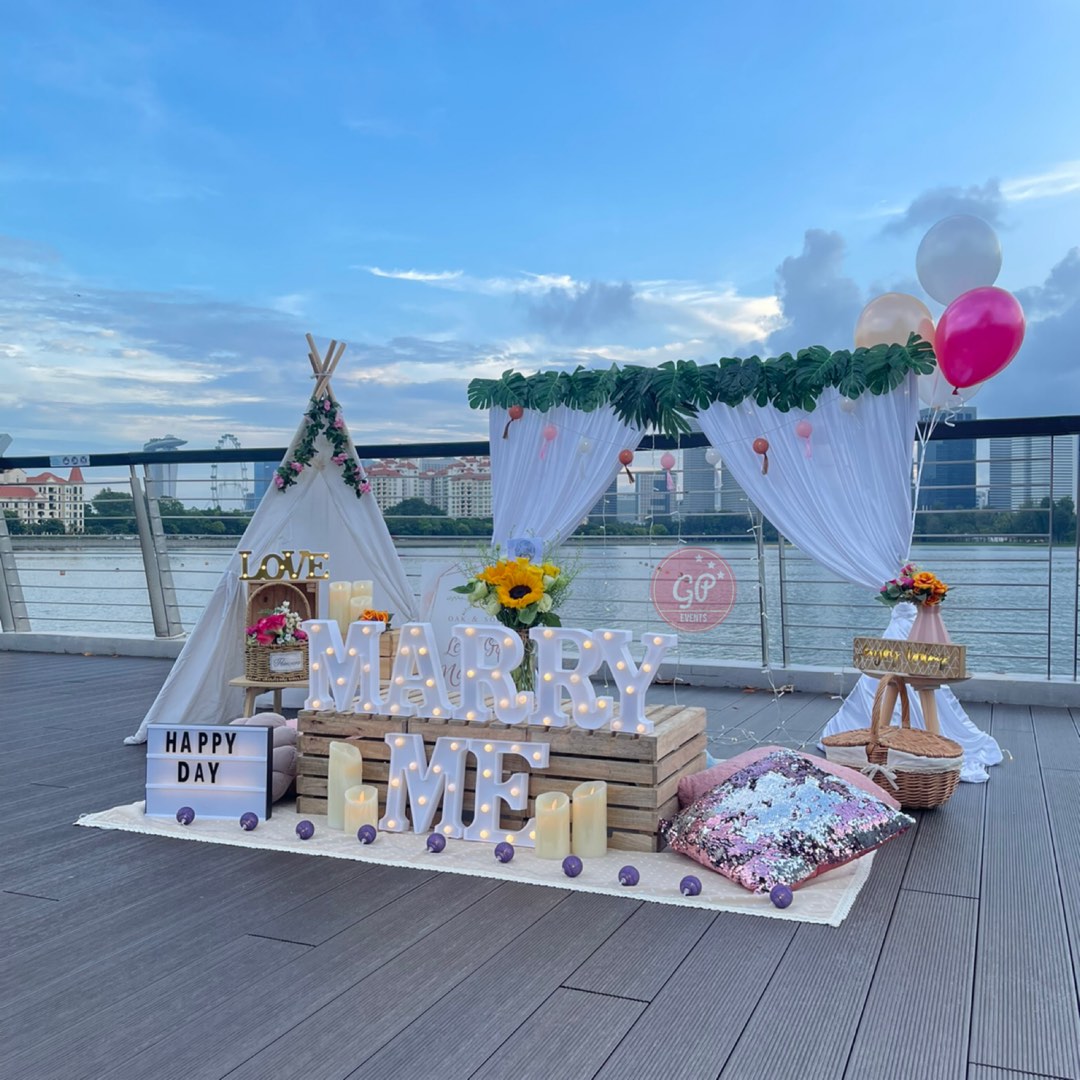 Picnic Proposal / Birthday / Anniversary Decor Set Up, Lifestyle ...