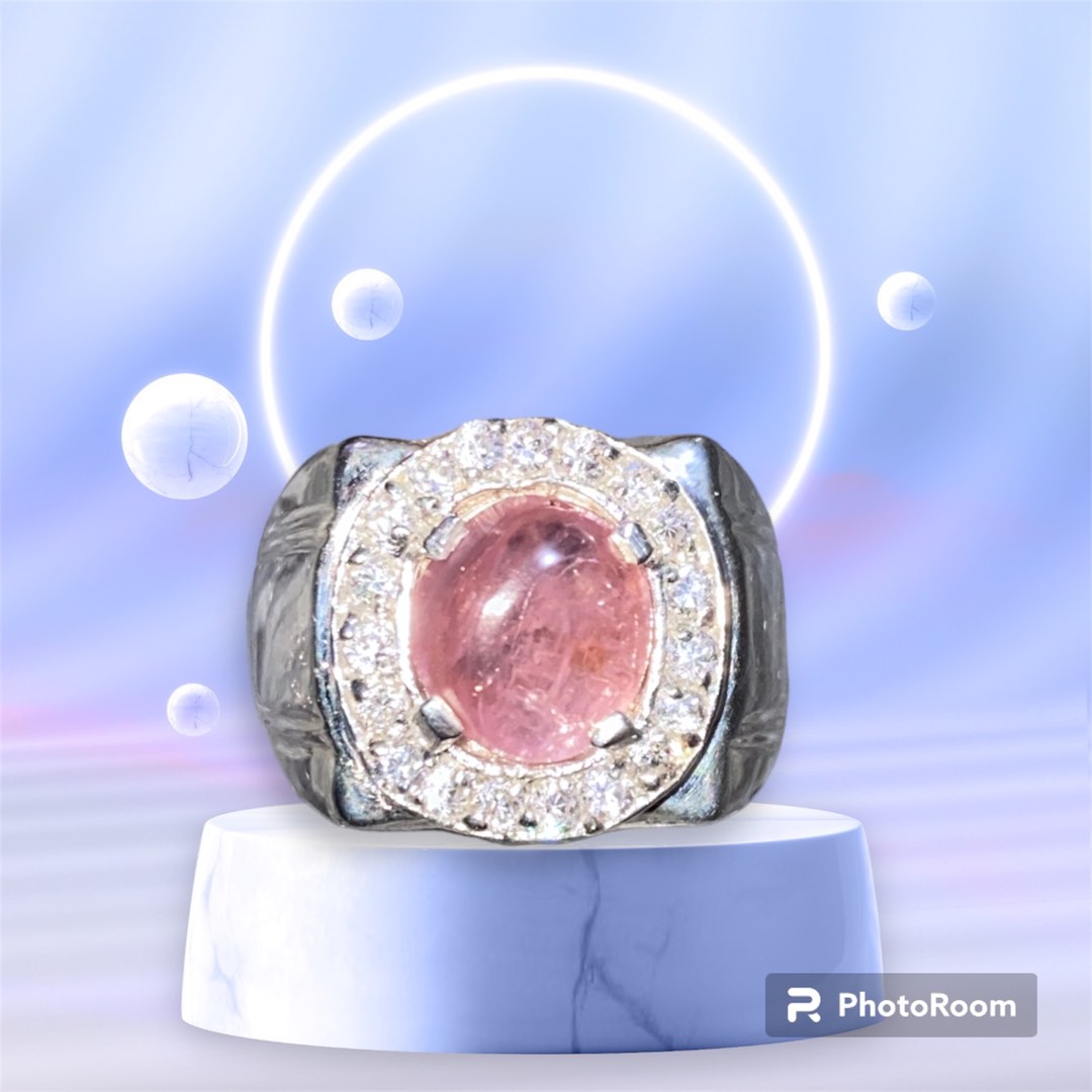 Pomegranate Pearl / Buntat Delima, Hobbies & Toys, Memorabilia ...