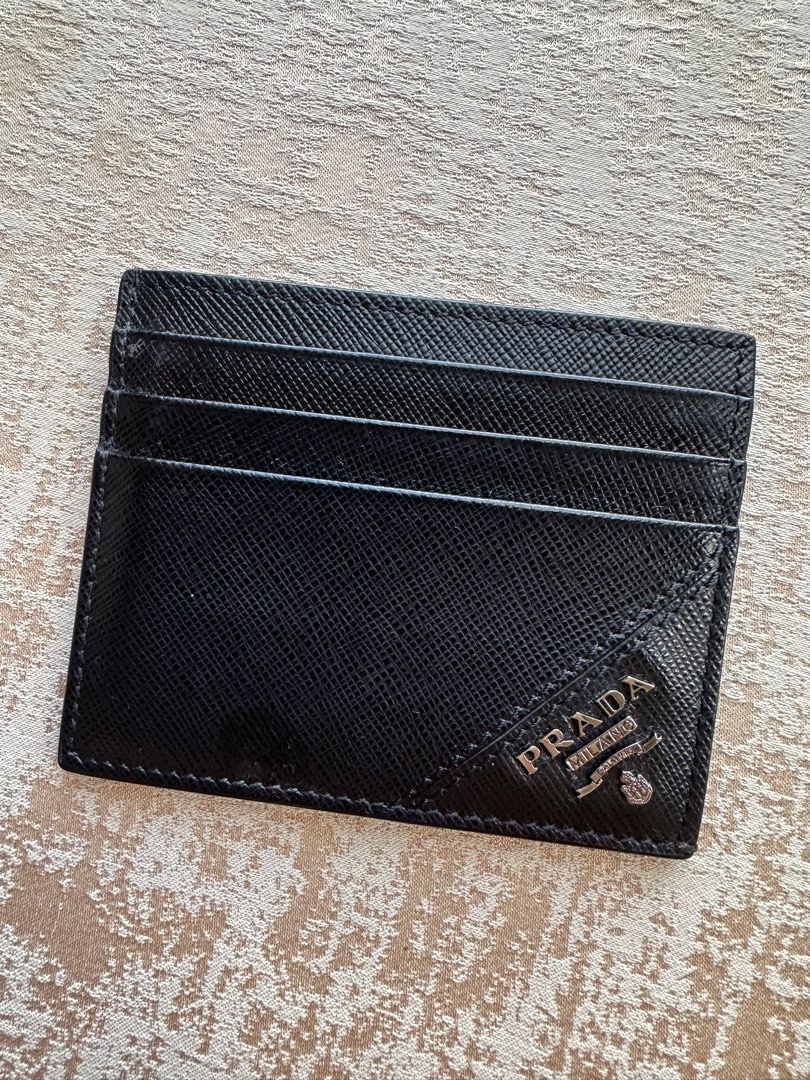 Prada Card Holder, 名牌, 手袋及銀包 - Carousell