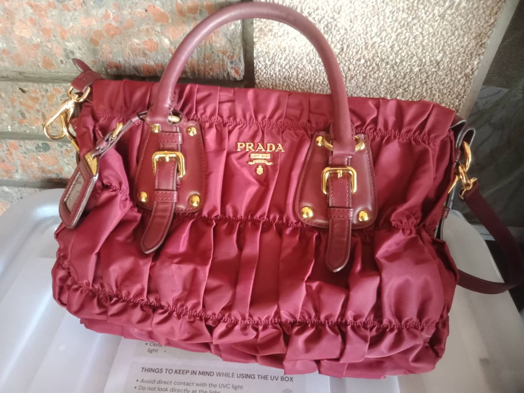 Prada Red Gaufre Tessuto Nylon Tote Bag on Carousell Prada Red Gaufre Tessuto Nylon Tote Bag on Carousell
