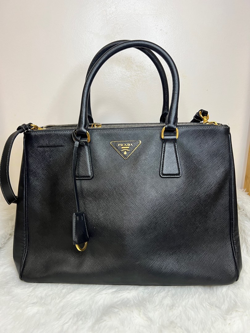 PRADA SAFFIANO LARGE on Carousell
