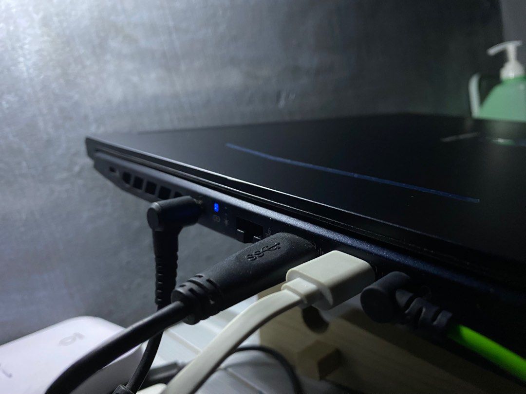 RUSH!! Predator Helios 300 + Razer Ornata V2 Keyboard, Computers & Tech ...