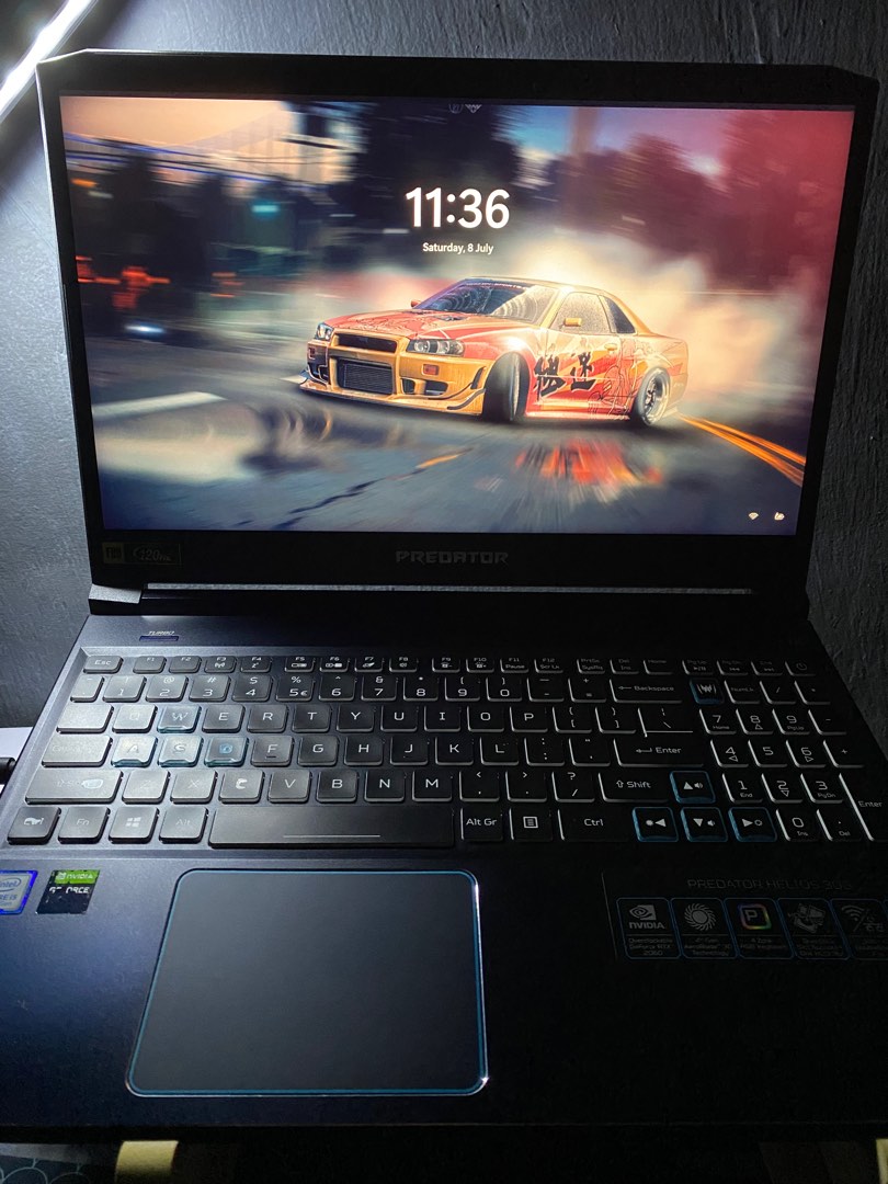 RUSH!! Predator Helios 300 + Razer Ornata V2 Keyboard, Computers & Tech ...