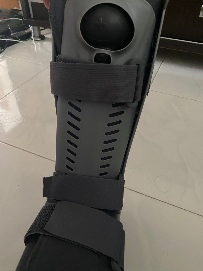 Rebound Air Walker size: SM, Health & Nutrition, Assistive ...