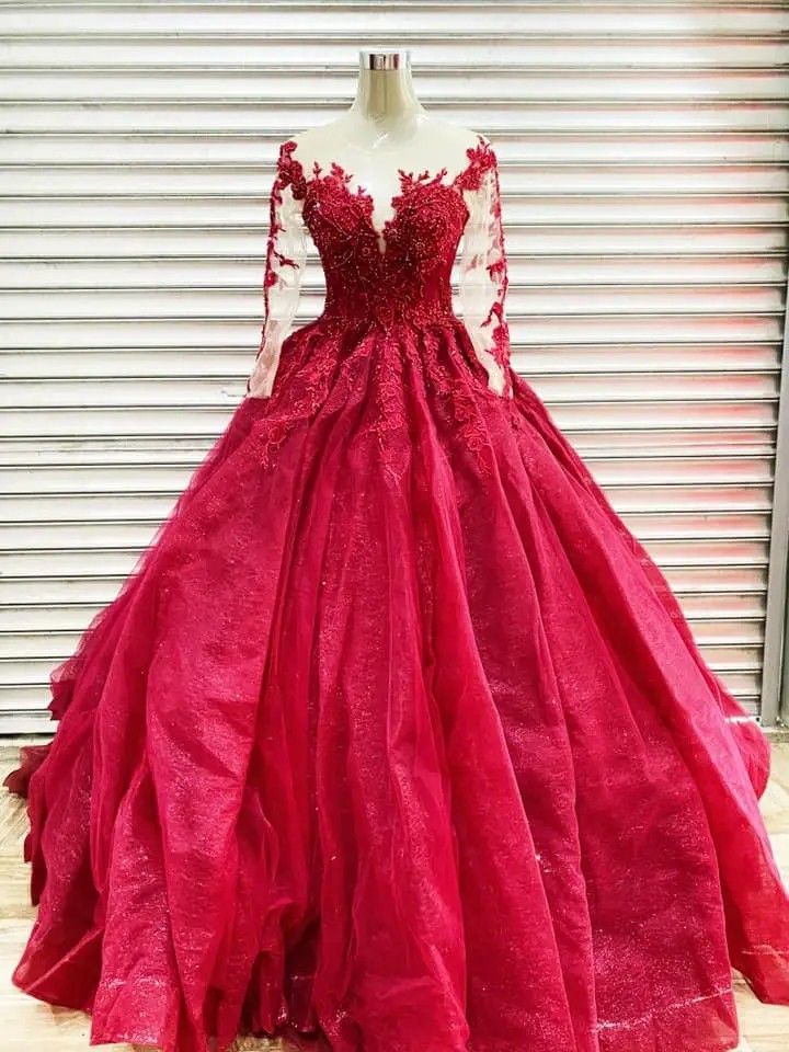 RED ELEGANT GOWN ( DEBUT, PROM, BALL, PICTORIAL ), Women's Fashion ...