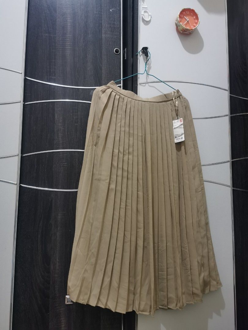 Rok plated Uniqlo Coksu New Tag on Carousell