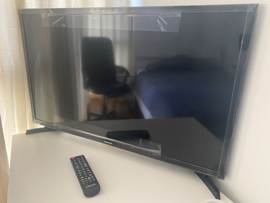 Samsung 32 inch TV - UA32N5300, TV & Home Appliances, TV ...