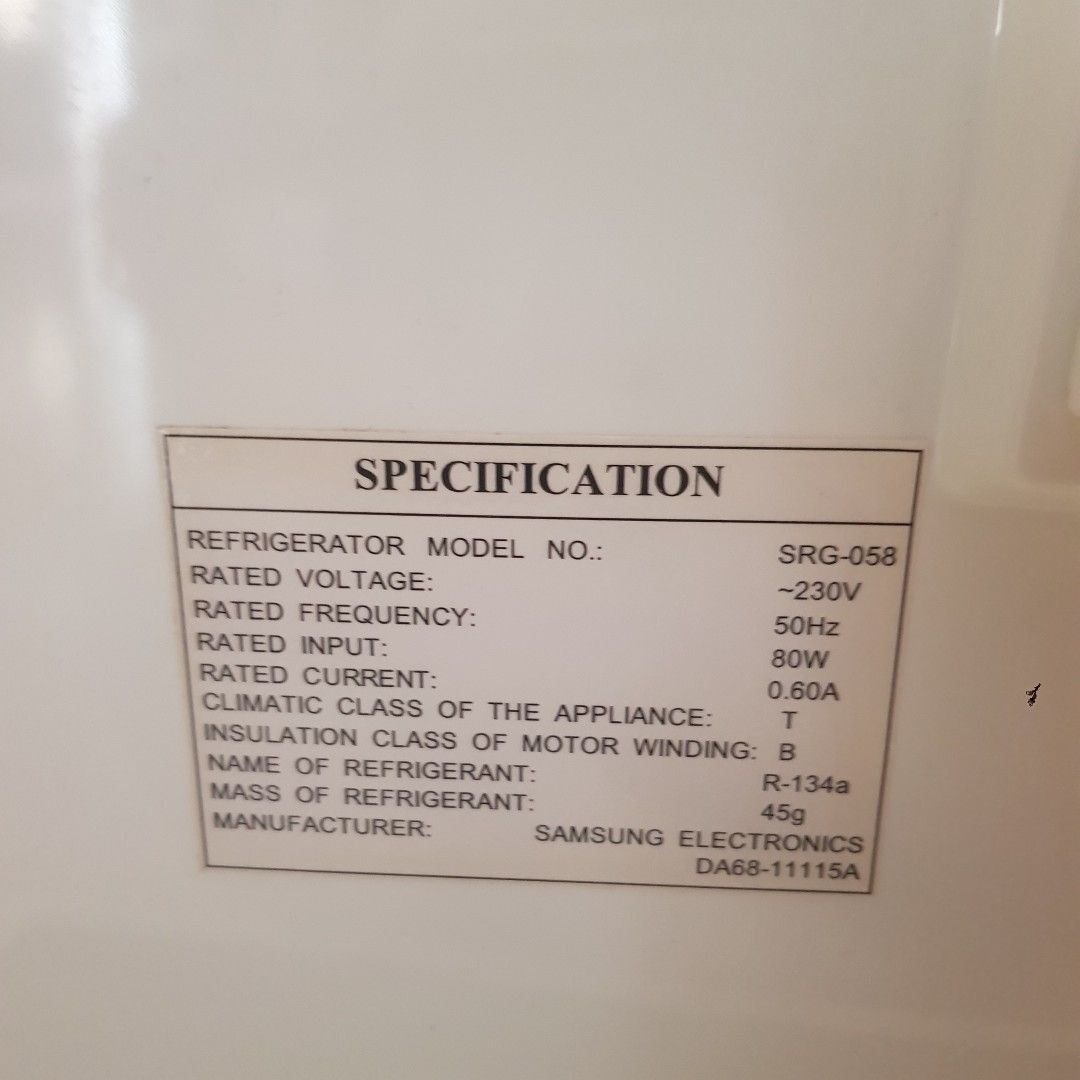 Samsung Mini Fridge SRG-058, TV & Home Appliances, Kitchen Appliances ...