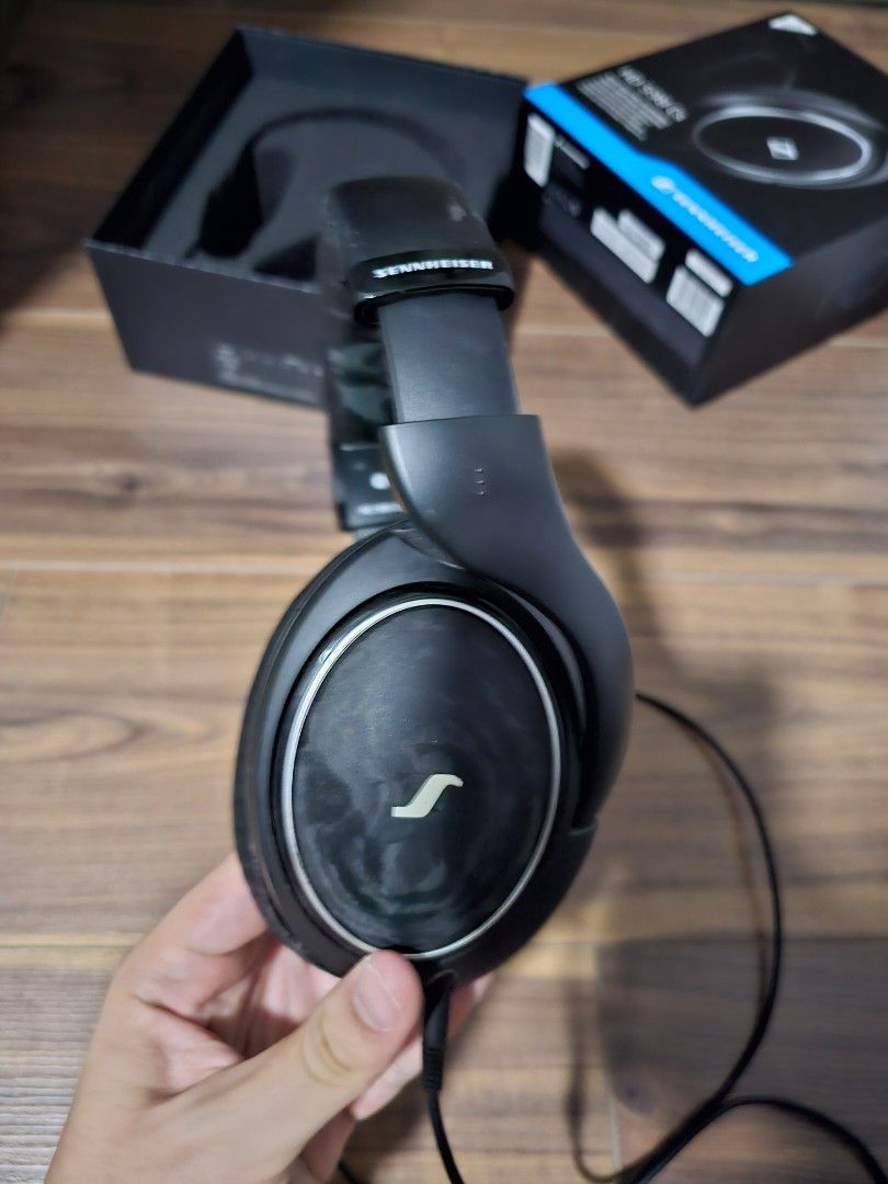 Sennheiser HD 598 Cs, Audio, Headphones & Headsets on Carousell