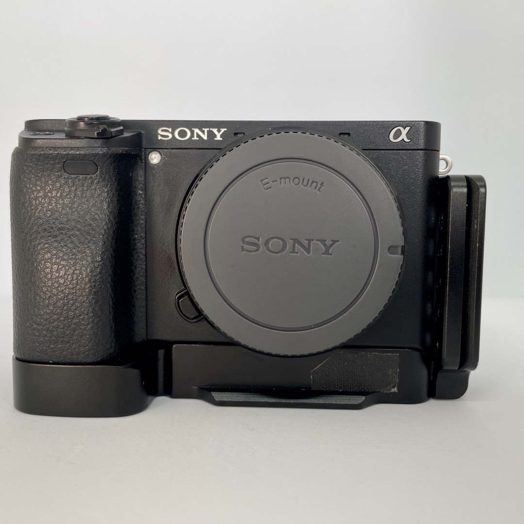 Sony 6300 body with 3 original batteries, Photography, Cameras on Carousell