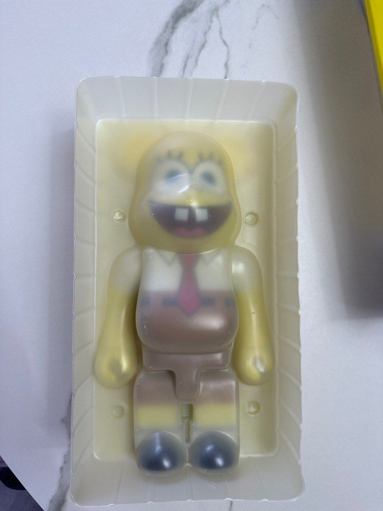 SpongeBob 400% Bearbrick, Hobbies & Toys, Memorabilia & Collectibles ...