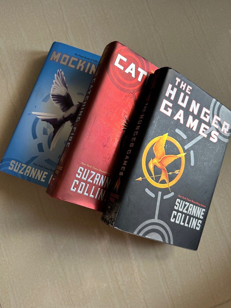 The Hunger Games (Complete Series) (HARDBOUND) - Suzanne Collins on ...