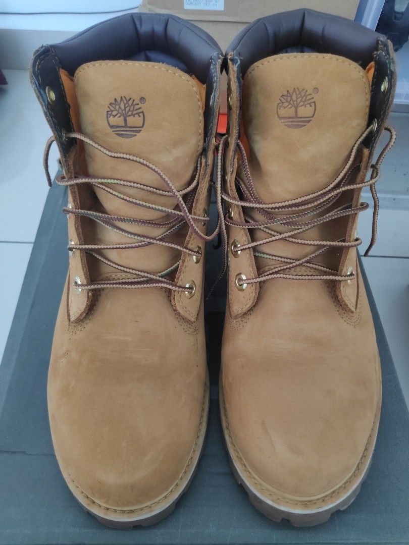 Timberlands, Men's Fashion, Footwear, Boots on Carousell