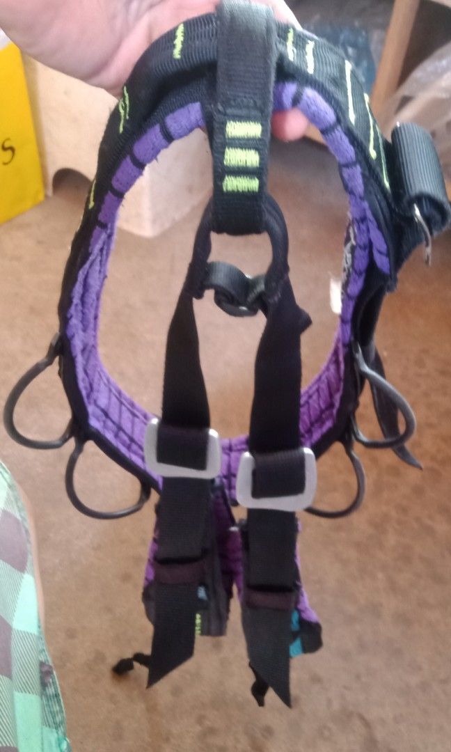 TRANGO CLIMBING HARNESS (USED CONDITION) HMS type CARABINER (USED ...