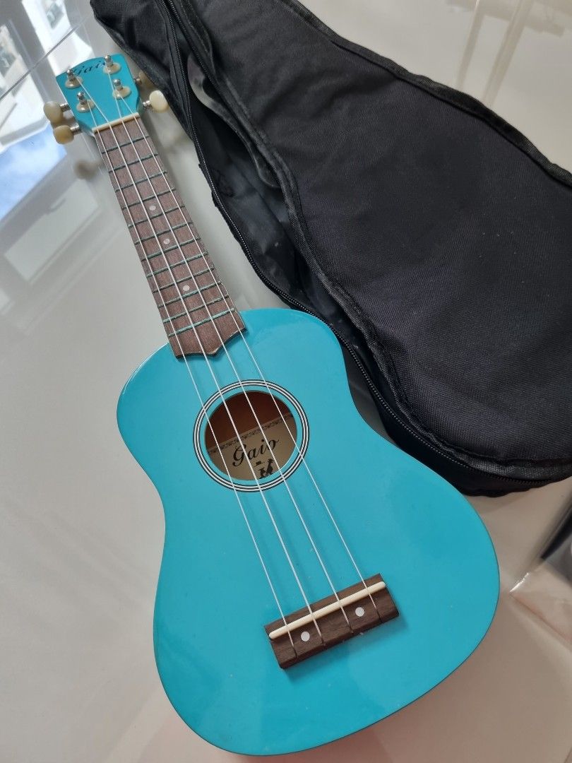 Ukulele Blue, Hobbies & Toys, Music & Media, Musical Instruments on ...