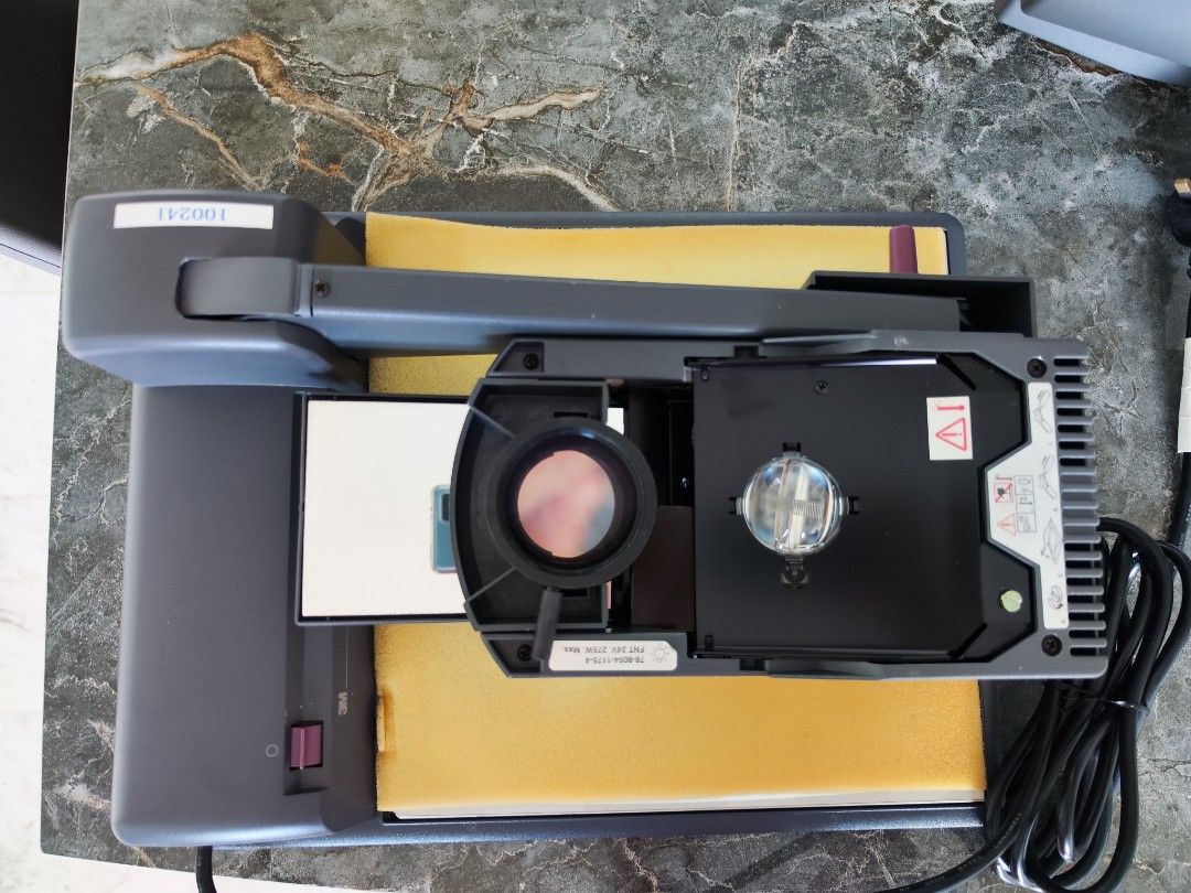 Vintage 3M portable OHP transparency projector, Hobbies & Toys ...