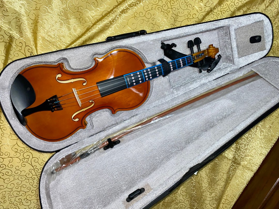 VIOLIN (4/4 full set of rosin violin), Hobbies & Toys, Music & Media, Musical Instruments on ...
