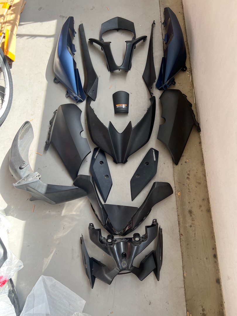 Xmax original Used parts suitable for repaint, Motorcycles, Motorcycle ...