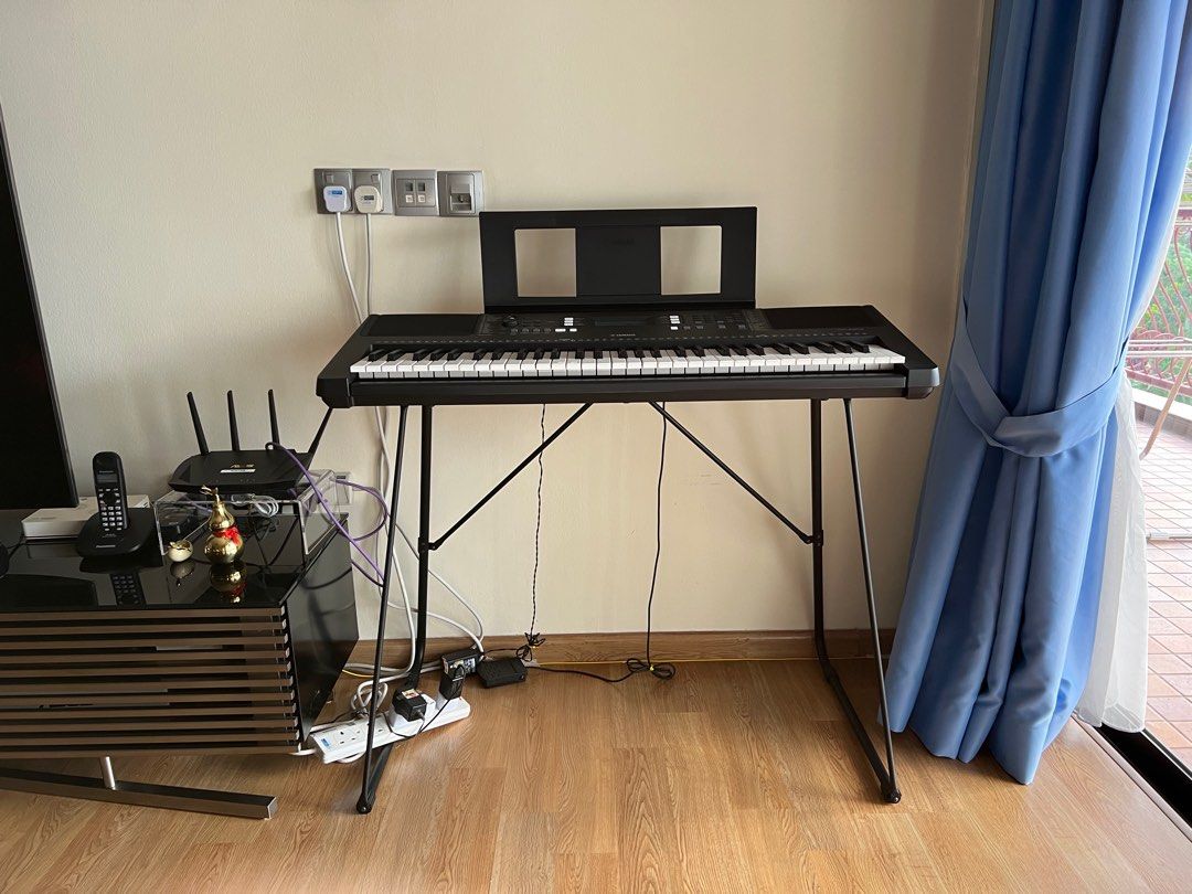 Yamaha PSR 373, Hobbies & Toys, Music & Media, Musical Instruments on ...