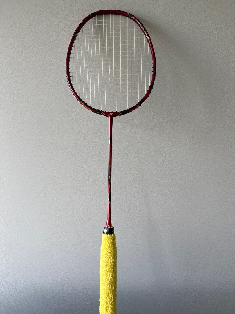 Yonex Badminton Racket Voltronic80 Etune, Sports Equipment, Sports ...