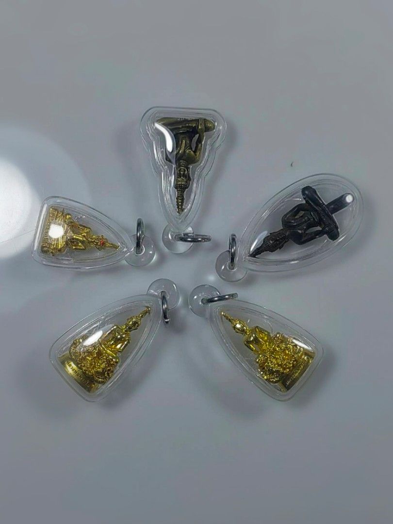 Amulet Casing Service, Hobbies & Toys, Memorabilia & Collectibles ...