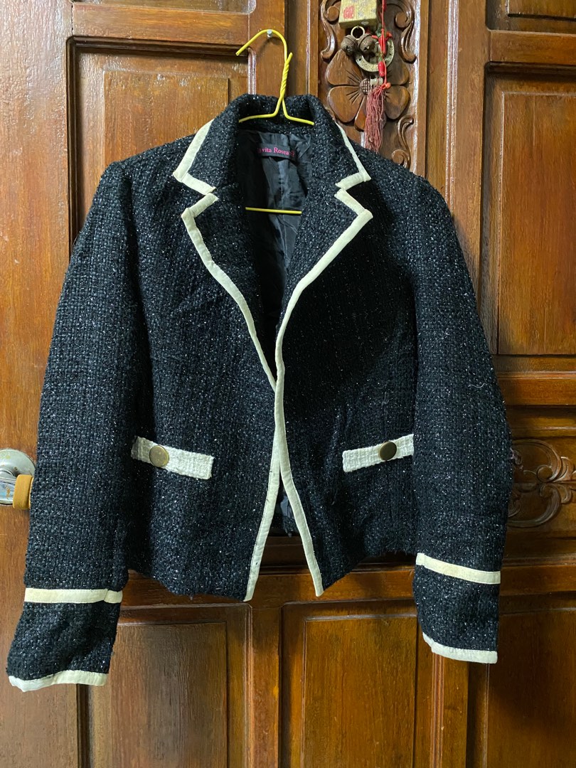 Black bla zer with white outline on Carousell