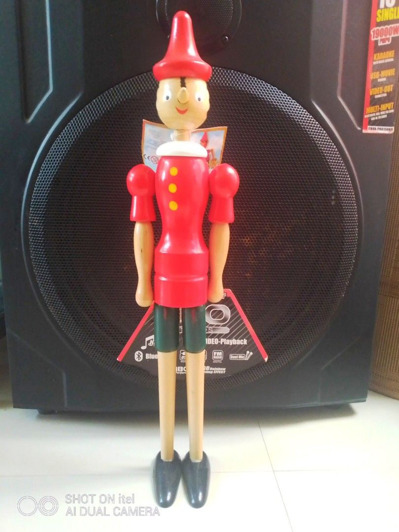 Boneka kayu, Antik, Lainnya di Carousell