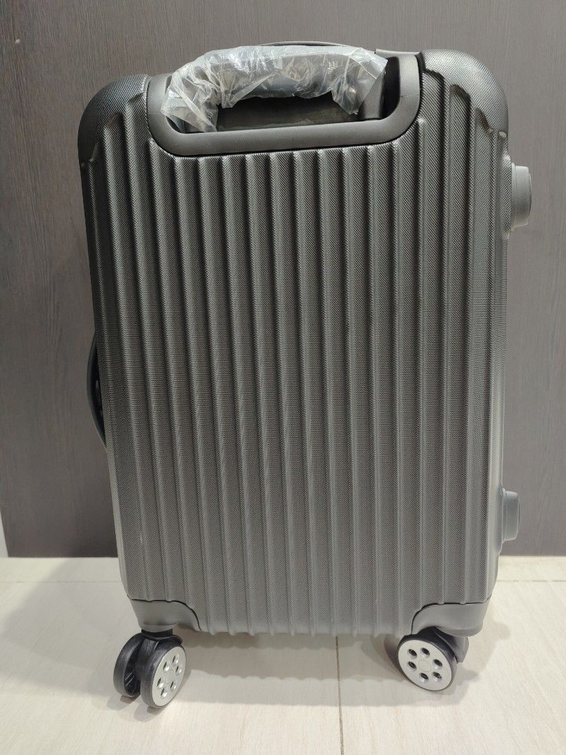 Cabin Luggage 20 Inch, Hobbies & Toys, Travel, Luggage on Carousell