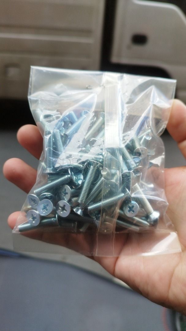 Cagenuts M5 Rack Mounting Cagenuts and Screws for Server Racks ...