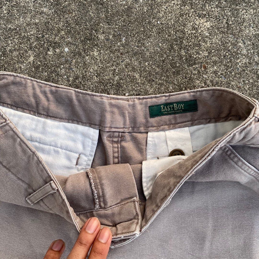 cargo jorts, Men's Fashion, Bottoms, Shorts on Carousell