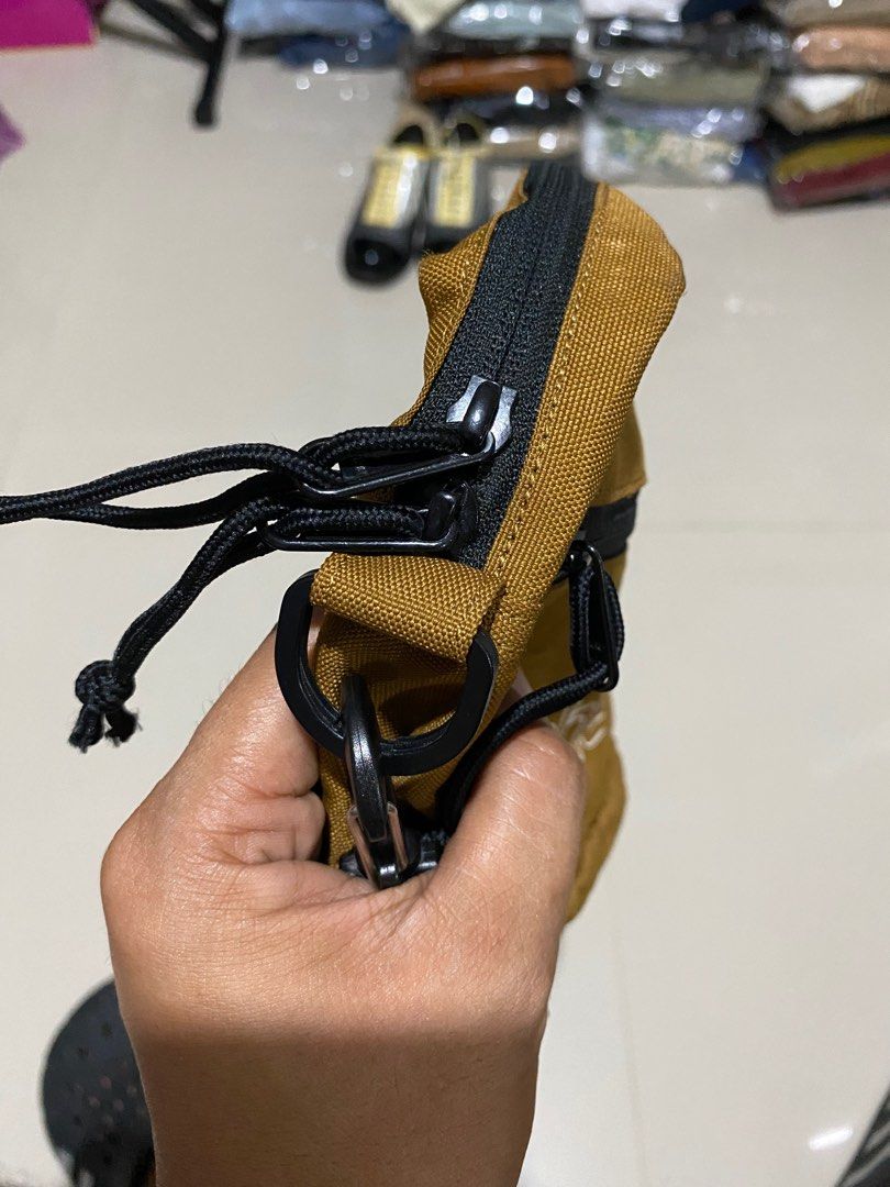 Carhartt Team Script Bag on Carousell