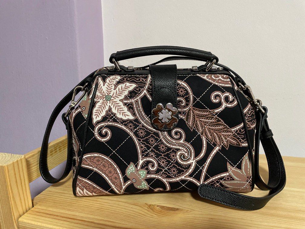 CFOB Batik Charis Bag, Women's Fashion, Bags & Wallets, Shoulder Bags ...