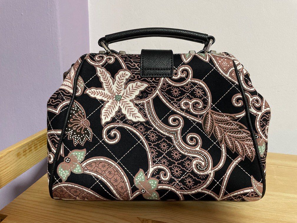 CFOB Batik Charis Bag, Women's Fashion, Bags & Wallets, Shoulder Bags ...