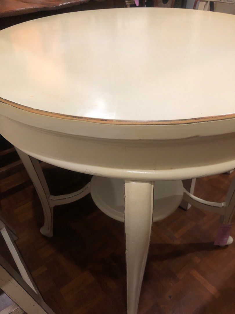 Classic Round Table, Furniture & Home Living, Furniture, Tables & Sets ...