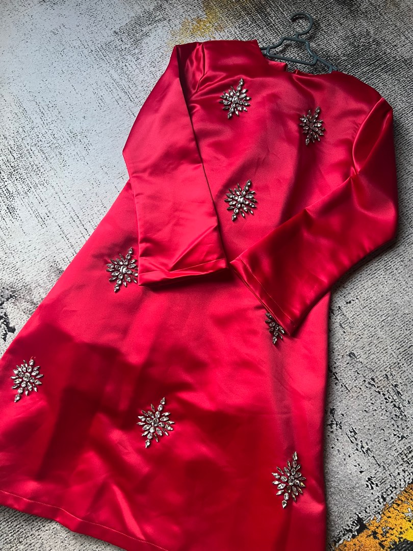 Dewi Diary S, Women's Fashion, Muslimah Fashion, Baju Kurung & sets on ...