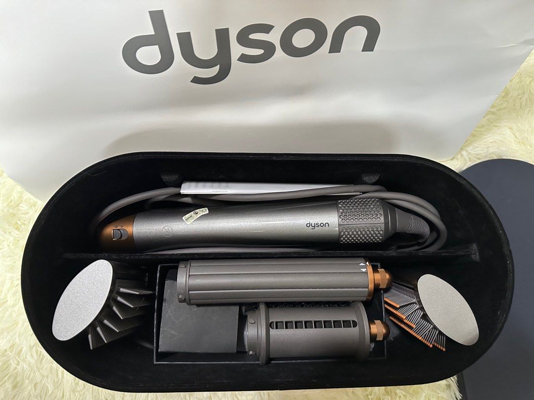 Dyson Airwrap Complete Set, Beauty & Personal Care, Hair on Carousell