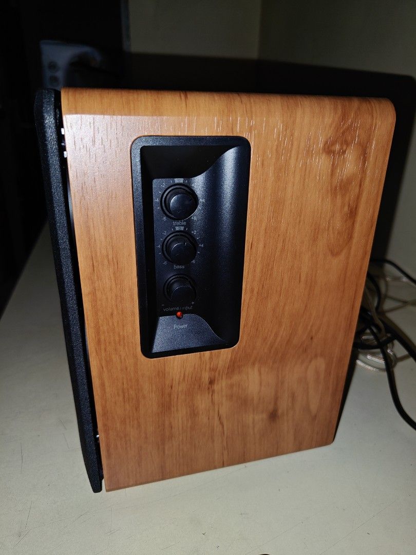 Edifier R1280DBs Bluetooth active bookshelf speakers, Audio, Soundbars ...