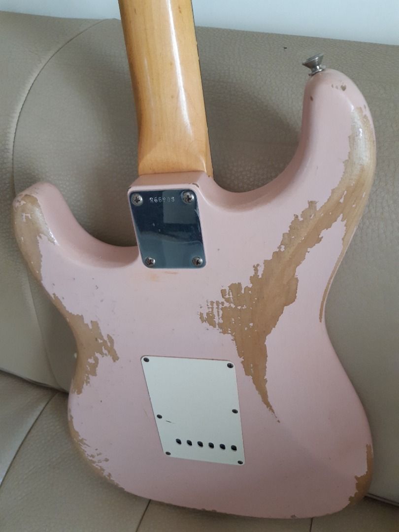 Fender Custom Shop 1960 Stratocaster Relic Shell Pink With Matching ...