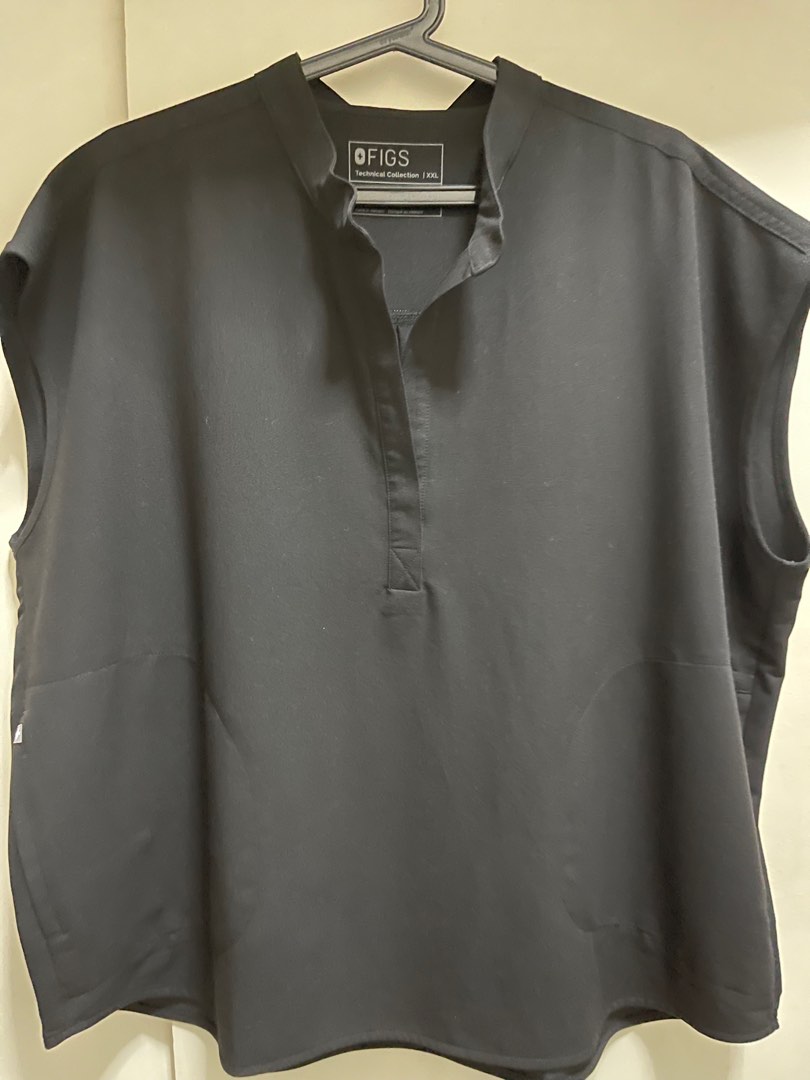 FIGS Rafaela Scrubs in Black (Women) 2XL, Women's Fashion, Tops, Others ...