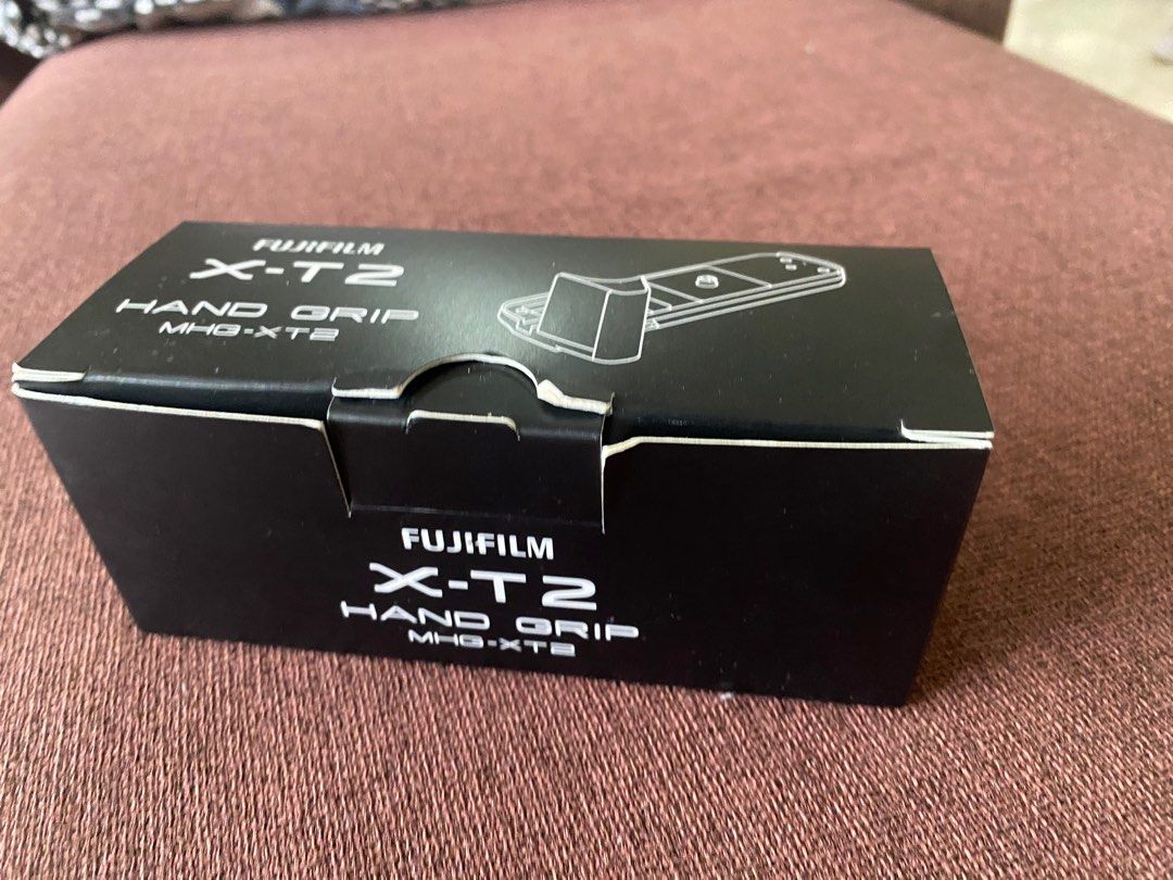 Fujifilm XT2 metal hand grip, Photography, Photography Accessories ...