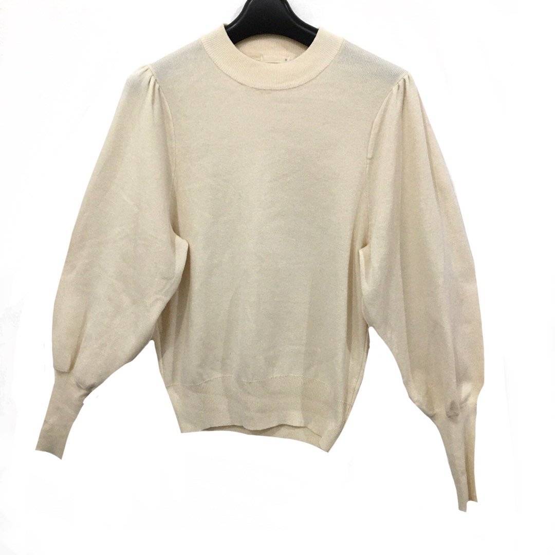 GU by Uniqlo Ribbed Puff Sleeve Knit Tops on Carousell