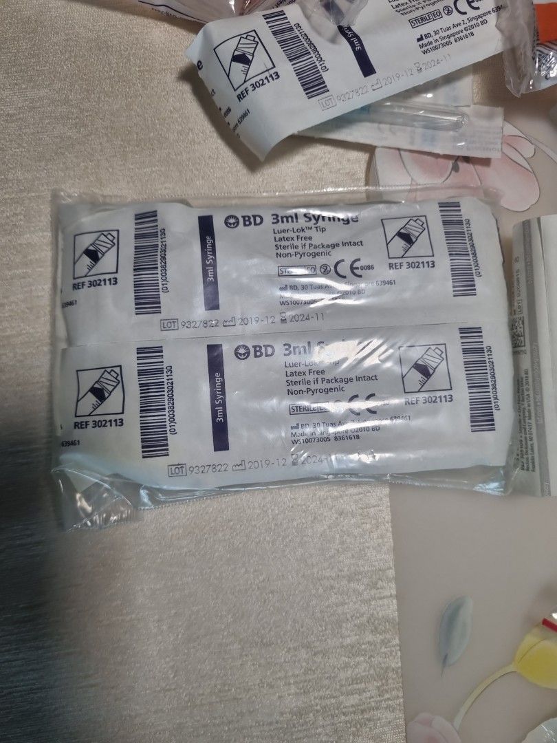 Insulin syringe and needles, Health & Nutrition, Medical Supplies ...