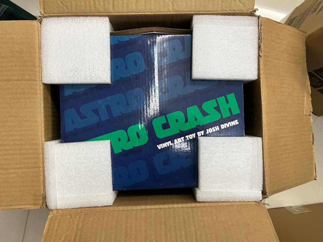 Josh Divine Astro Crash Mighty Jaxx Exclusive Colorway Figure Astro Boy ...