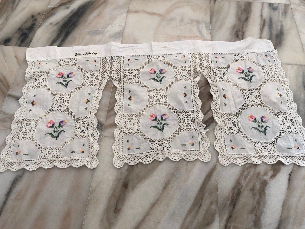 Kening Langsir Dapur/ Pintu Sulam Crochet, Furniture & Home Living ...