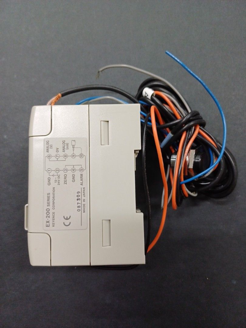 Keyence EX205 inductive displacement sensor controller, Computers ...