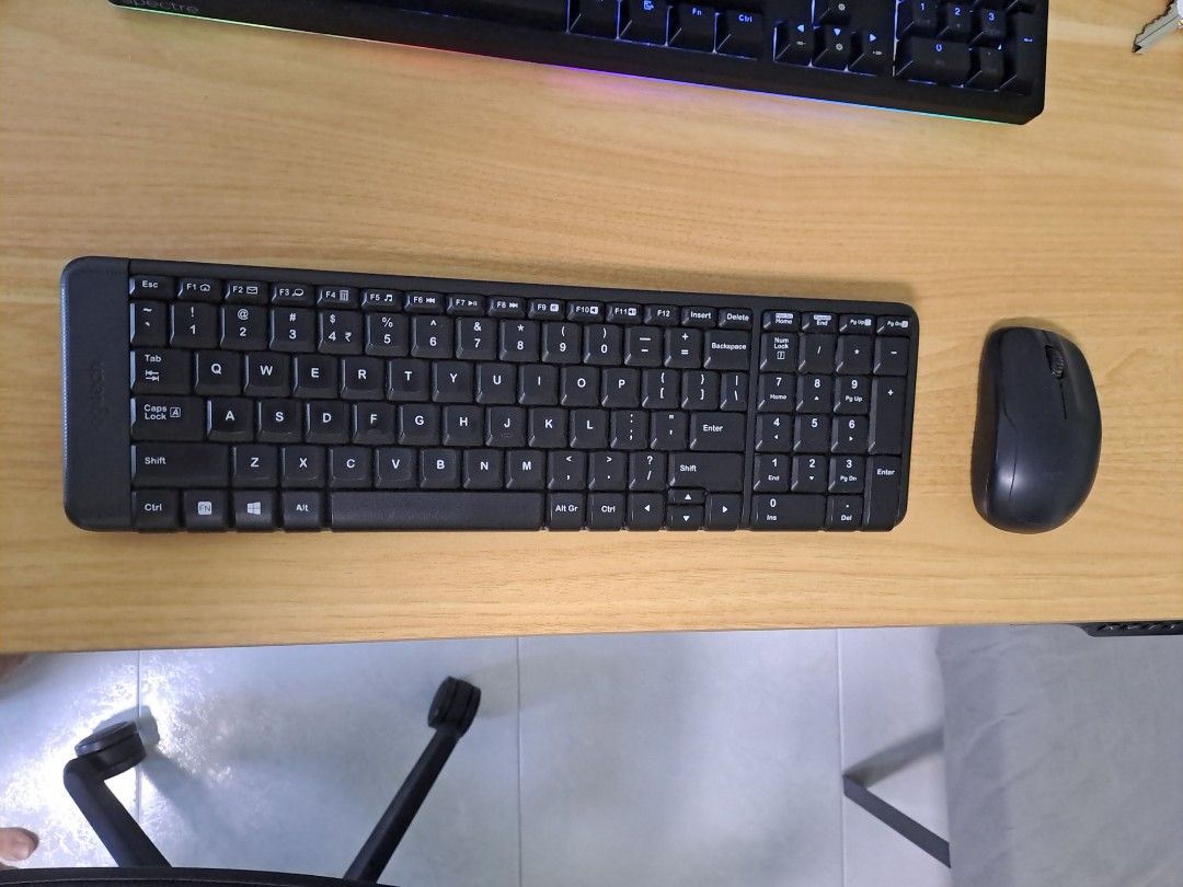 Logitech Mk220 Wireless Keyboard And Mouse Set Computers And Tech Parts And Accessories Computer