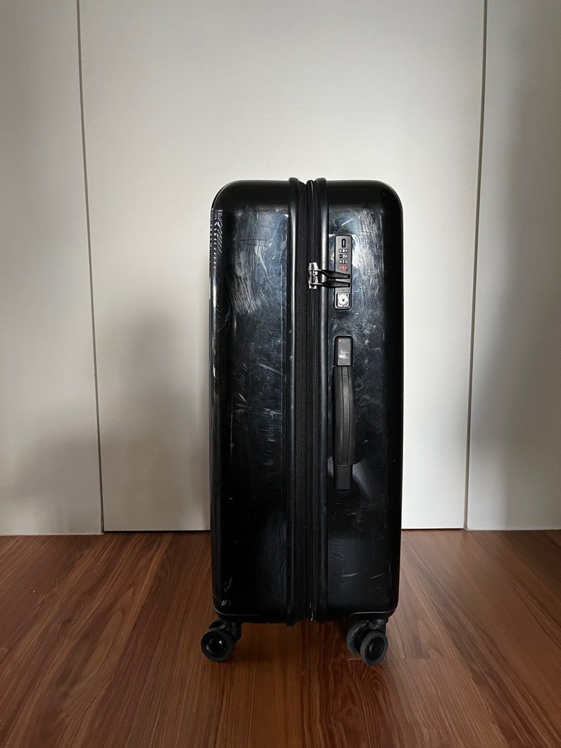 Lojel Lucid luggage black, Hobbies & Toys, Travel, Luggage on Carousell