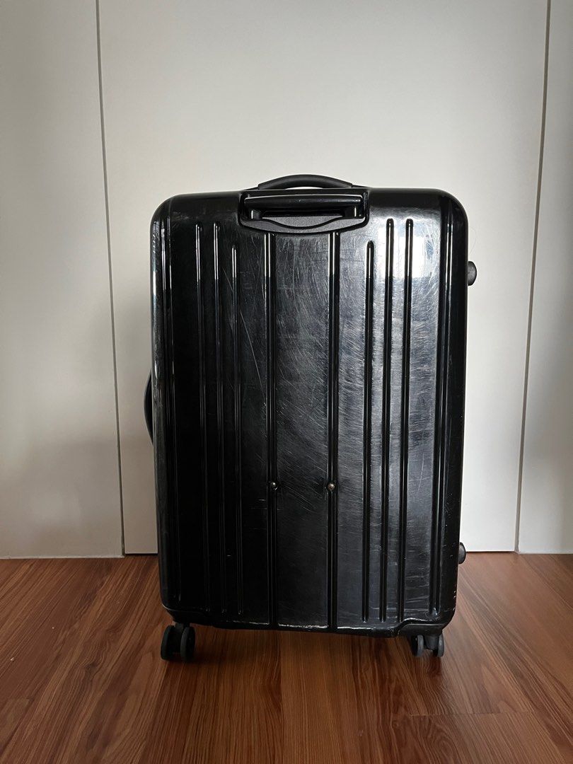 Lojel Lucid luggage black, Hobbies & Toys, Travel, Luggage on Carousell