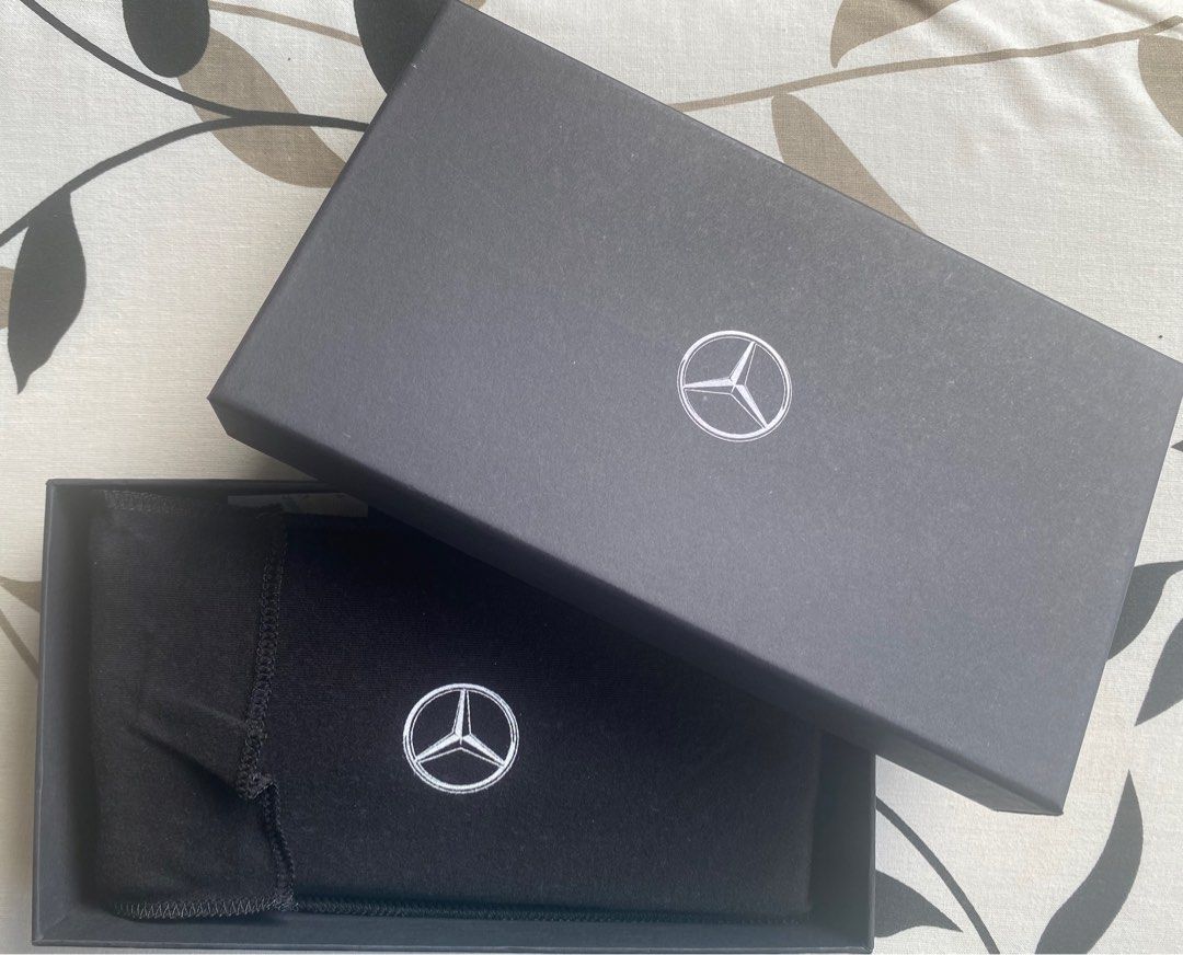 Mercedes Benz Collection - purse/wallet, Women's Fashion, Bags ...