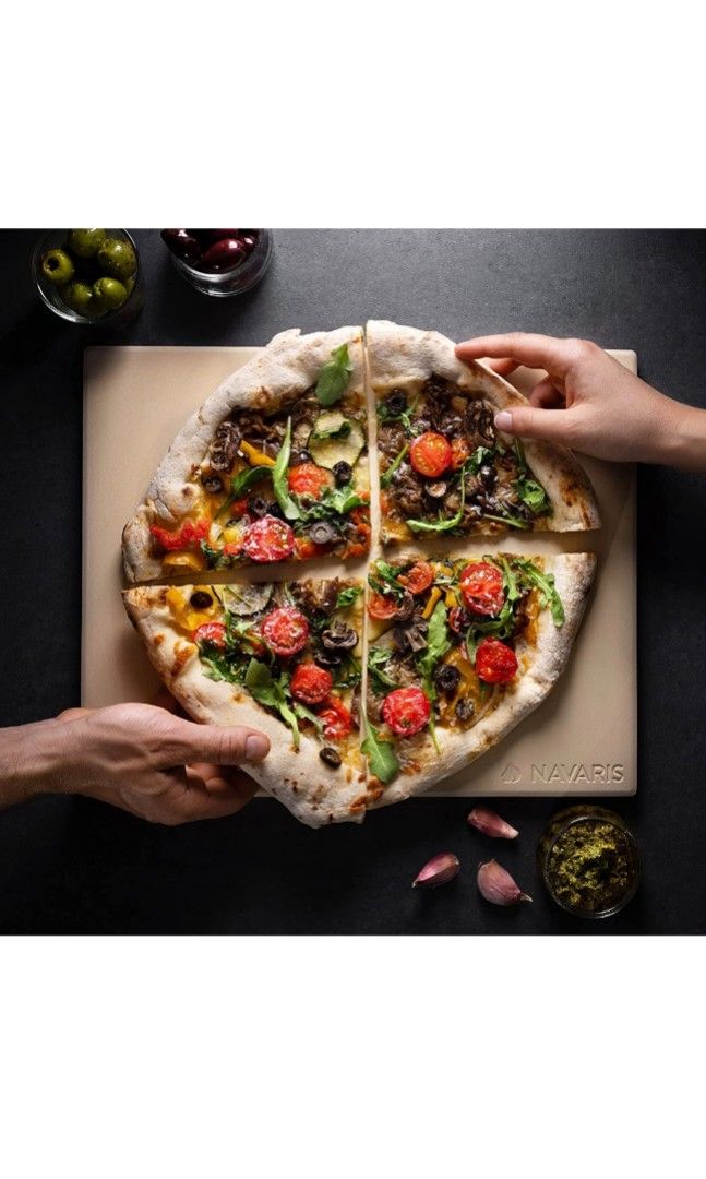 Navaris XL Pizza Stone 38x30cm, Furniture & Home Living, Kitchenware ...